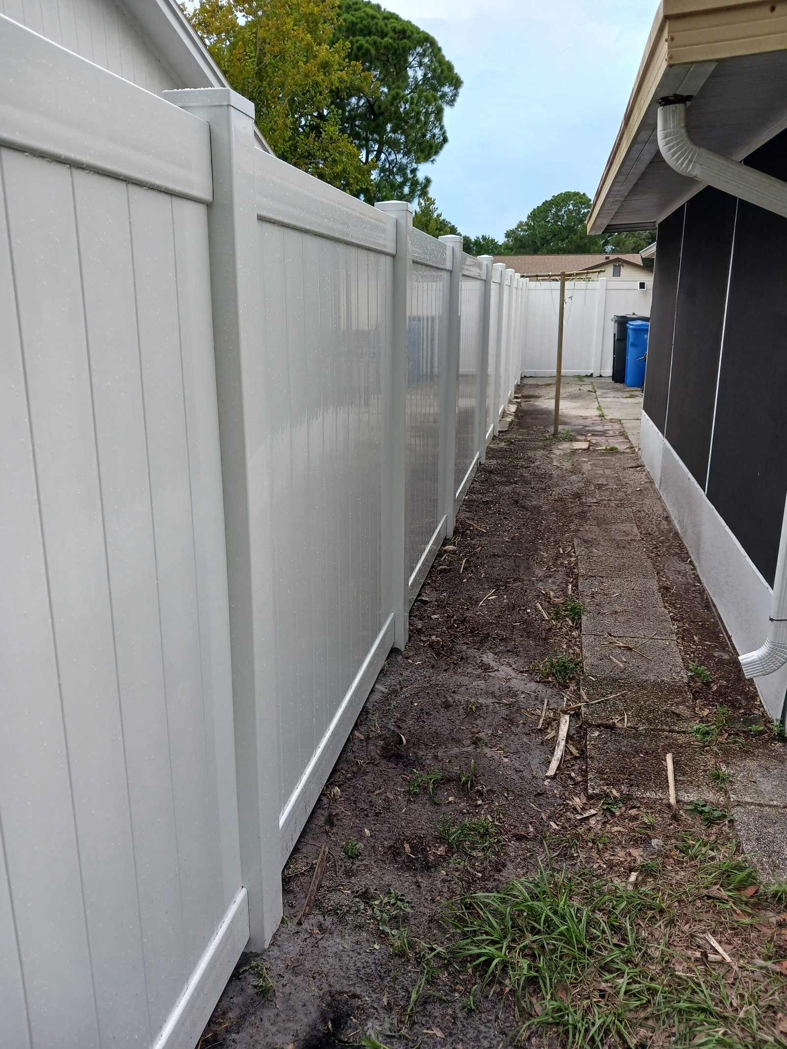 Instalación de cercas de madera o PVC - OHCASAS REMODELING LLC